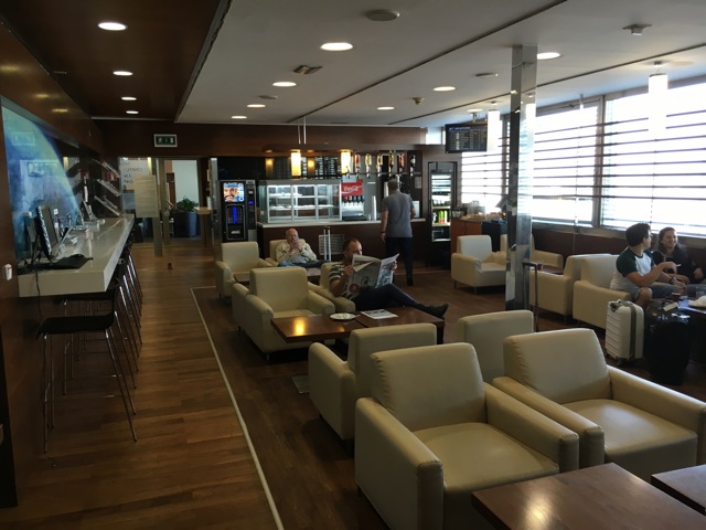 Croatia Airlines, Business Class – Bombardier Q400: Zagreb to Zürich ...