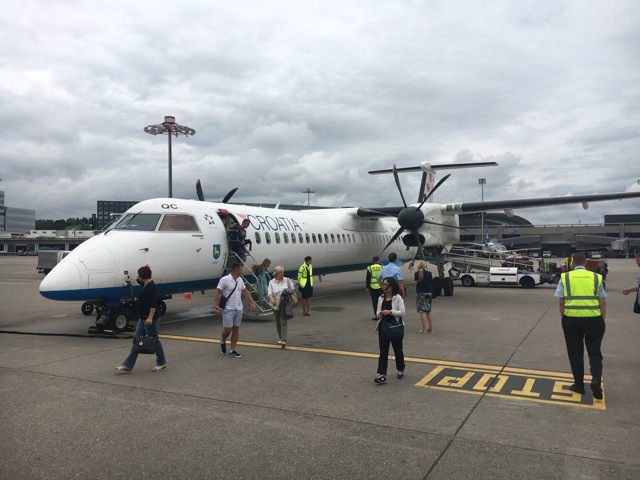Croatia Airlines, Business Class – Bombardier Q400: Zagreb to Zürich ...